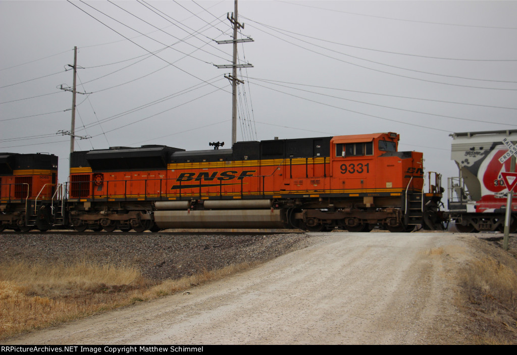 BNSF 9331